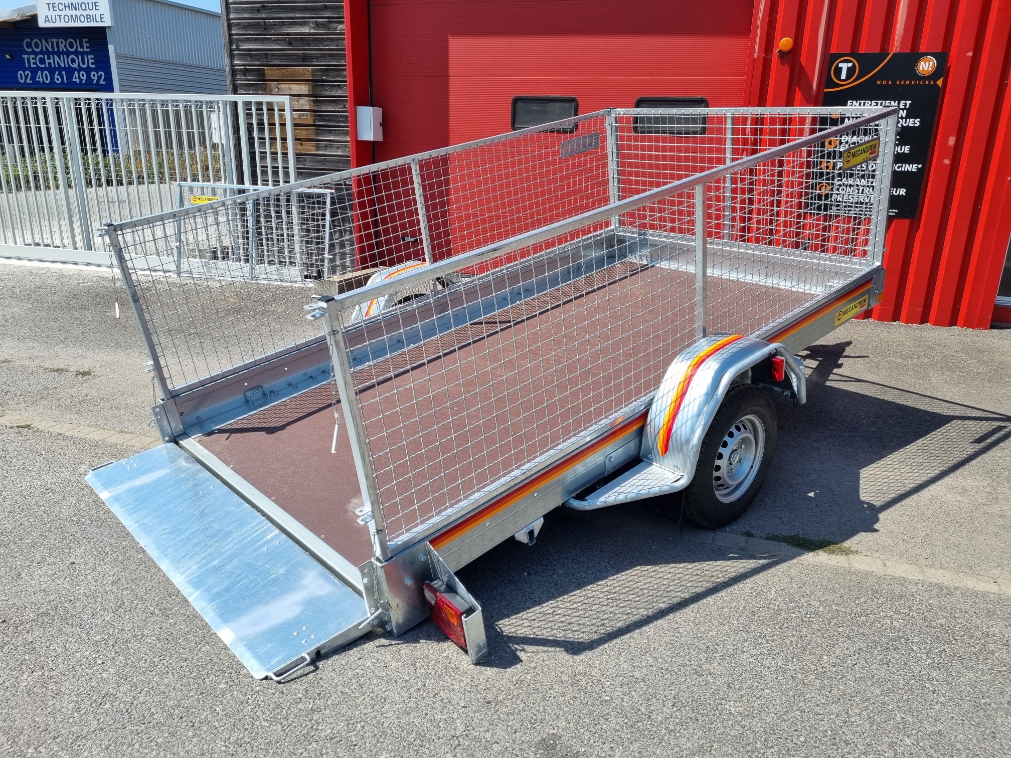 PLATEAU MULTISERVICES MECANOREM RPMS 901F OPTION REHAUSSE GRILLAGEE ...